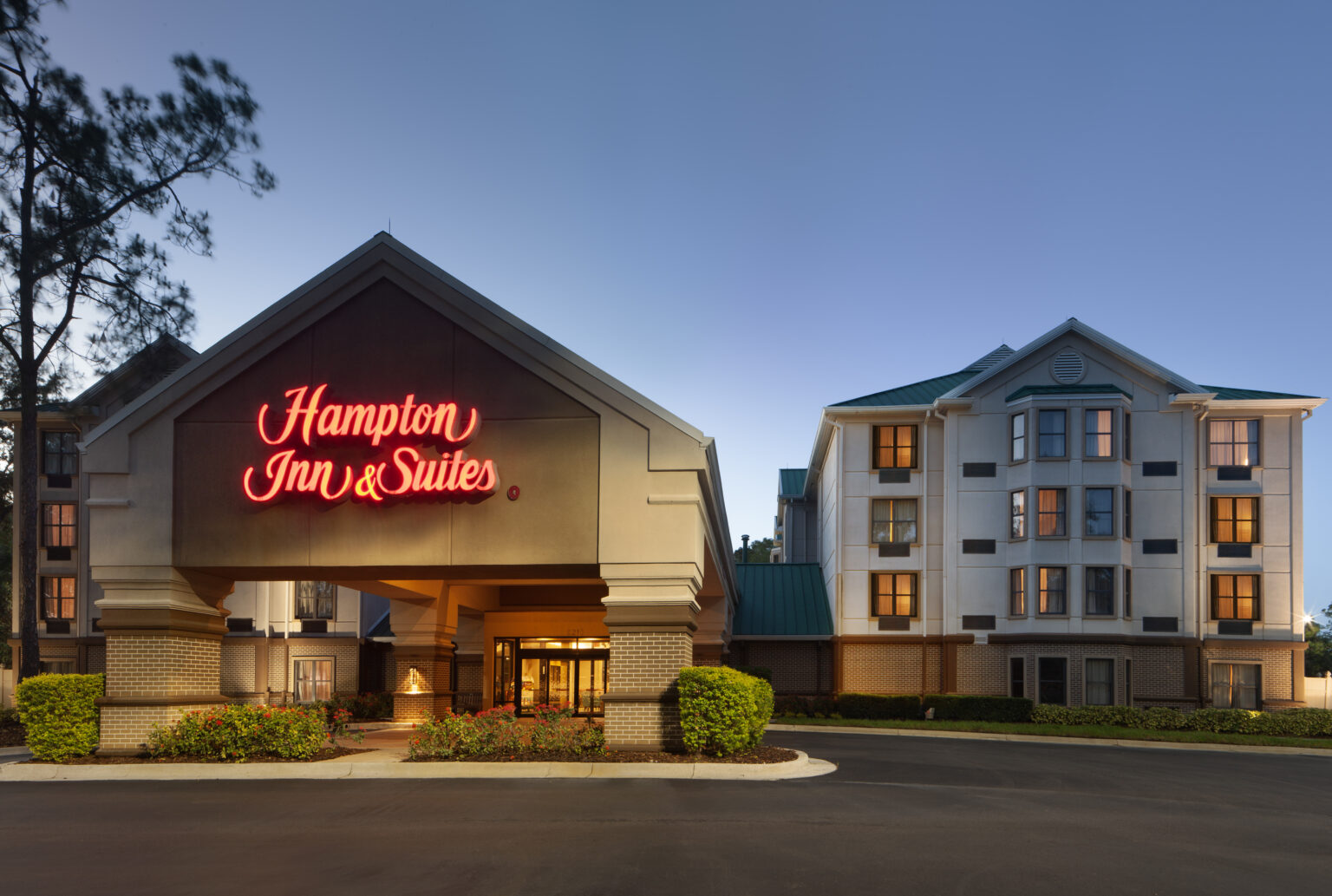 Hampton Inn & Suites Tampa North – Murphco of FL